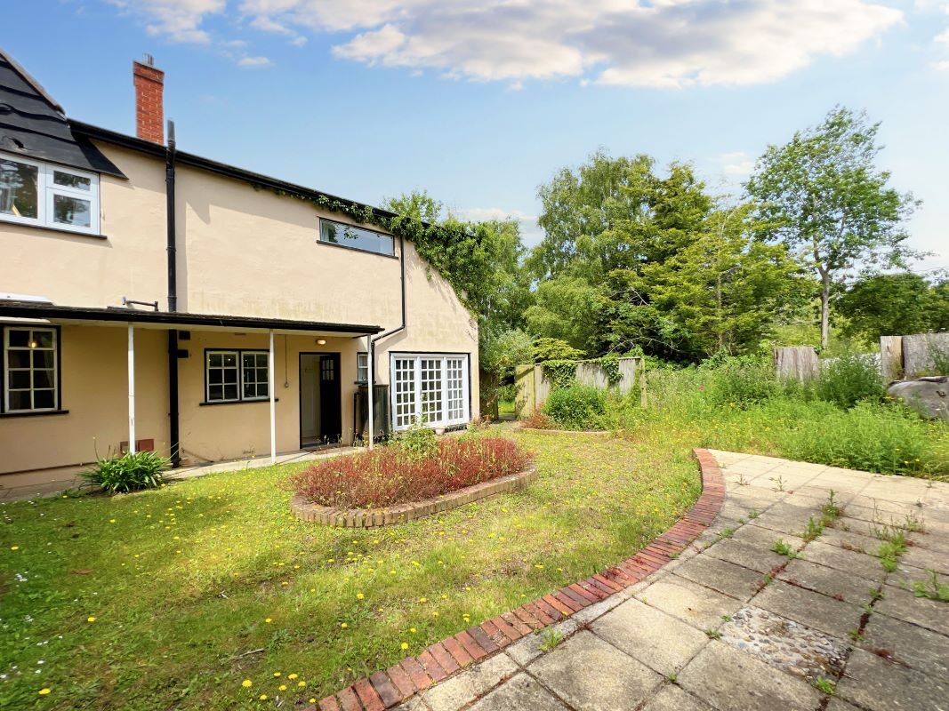 Dormy Pool, 167 Saxmundham Road, Aldeburgh, Suffolk, IP15 5PE - Goldings Auctions